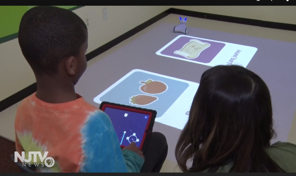 How 3D robots make learning fun for kids with autism - The Phoenix Center